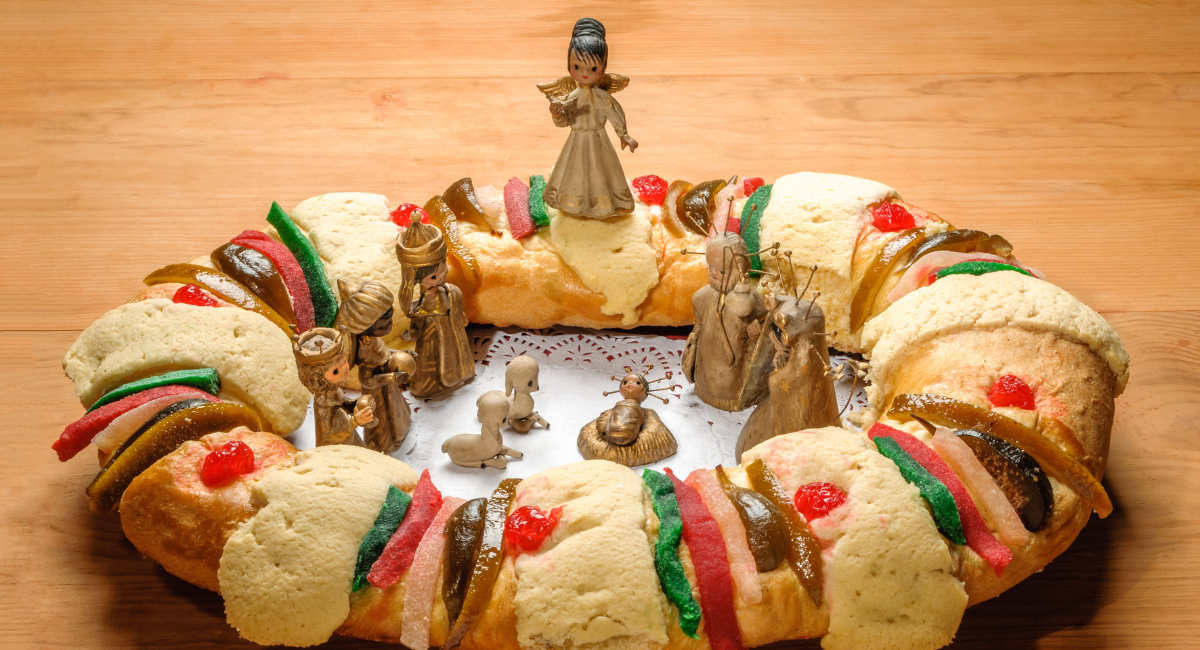 Explorando La Rosca de Reyes: Tras las Huellas de Tradición y Sabor.